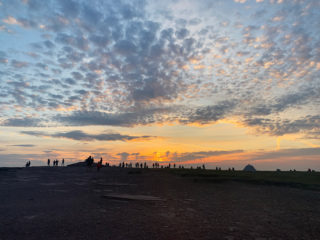 Pen y Fan Walk – 8km Brecon Beacons Hike from Pont ar Daf Car Park